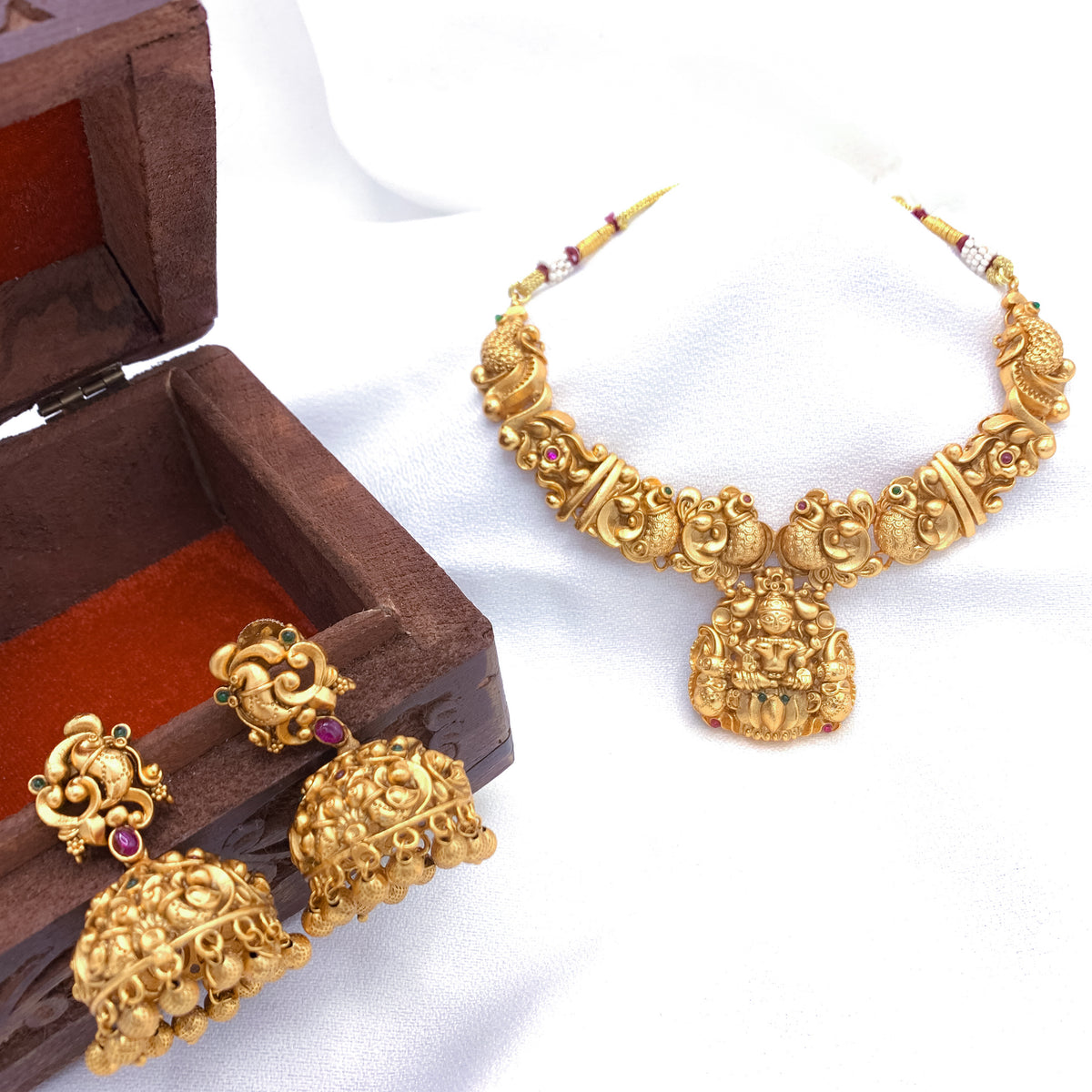Indian Necklaces & Jewelry Sets – Jumbora